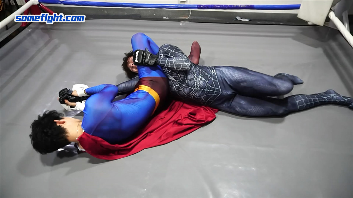 sfmm-54 Xue ( Superman) vs. Lei ( Venom Spider man ) – somefight – 尚之格斗